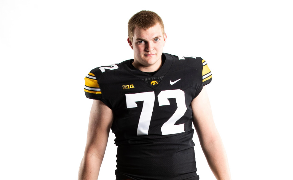 Iowa offer ‘means a lot’ to 2024 offensive lineman Bodey McCaslin ...