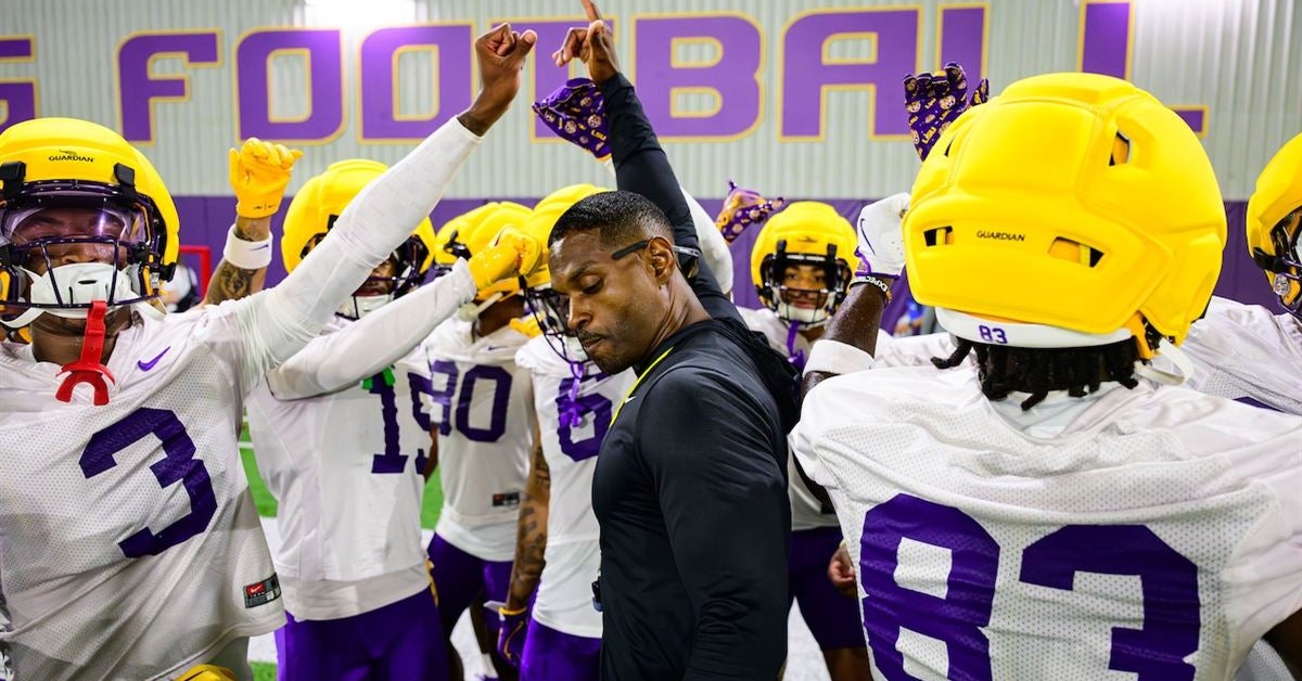 Get to know new Ohio State wide receivers coach Cortez Hankton