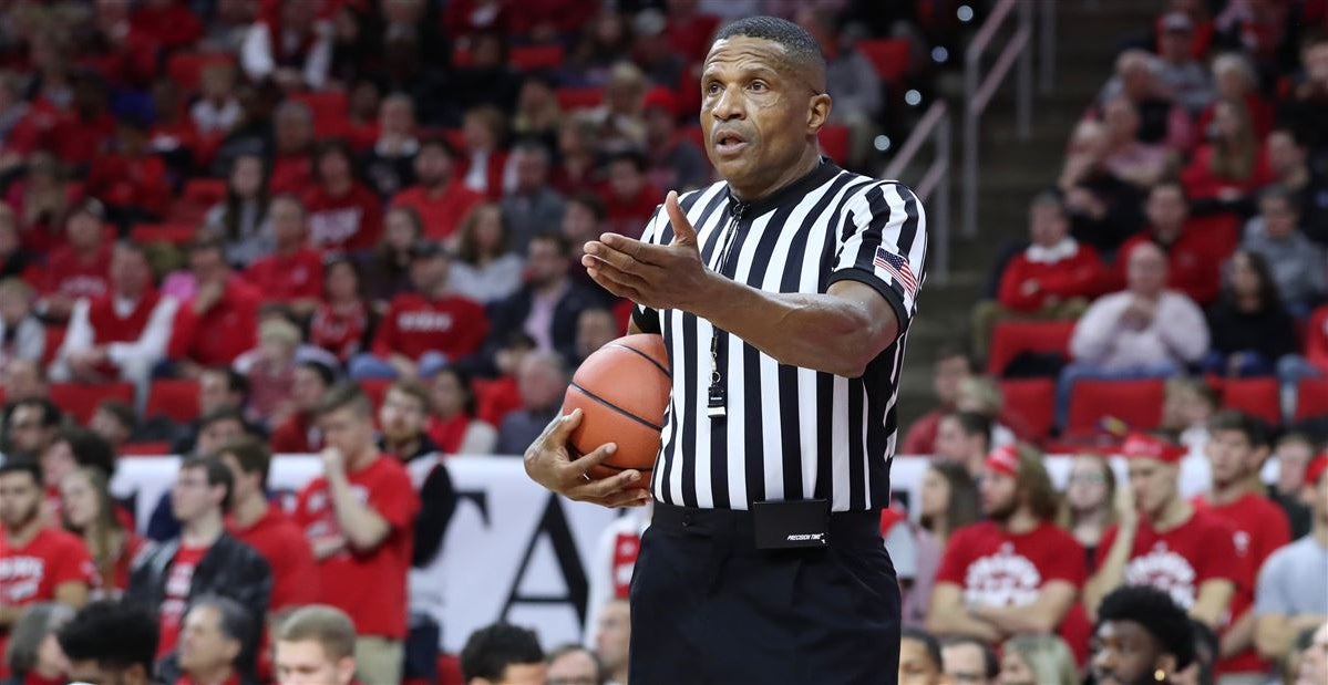 Referee "TV Teddy" Valentine not rehired by Big Ten