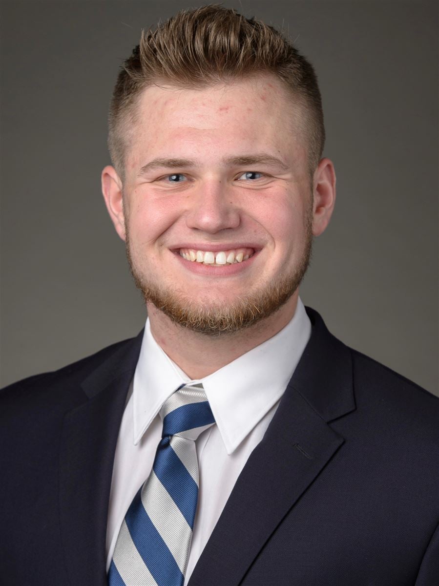 Kyle Vasey Profile Photos