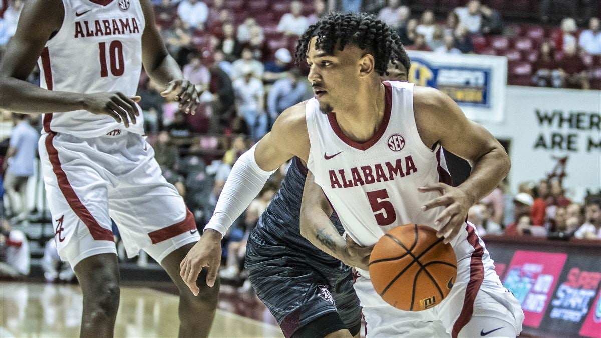 Four Alabama men's basketball players earn all-conference honors