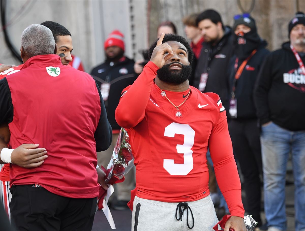 Sights and Sounds: Buckeyes celebrate their seniors with romp over ...