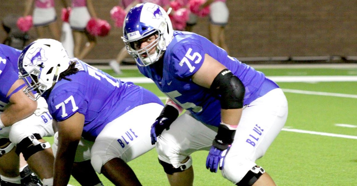 Texas signs Katy Taylor offensive tackle Hayden Conner