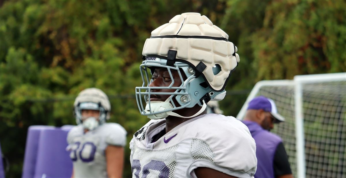 Photos and highlights from Kansas State's Christmas Eve practice