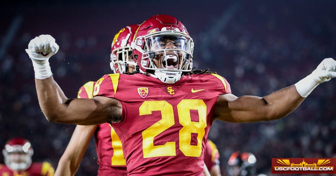WATCH: USC running backs coach Mike Jinks talks about USC's ground game