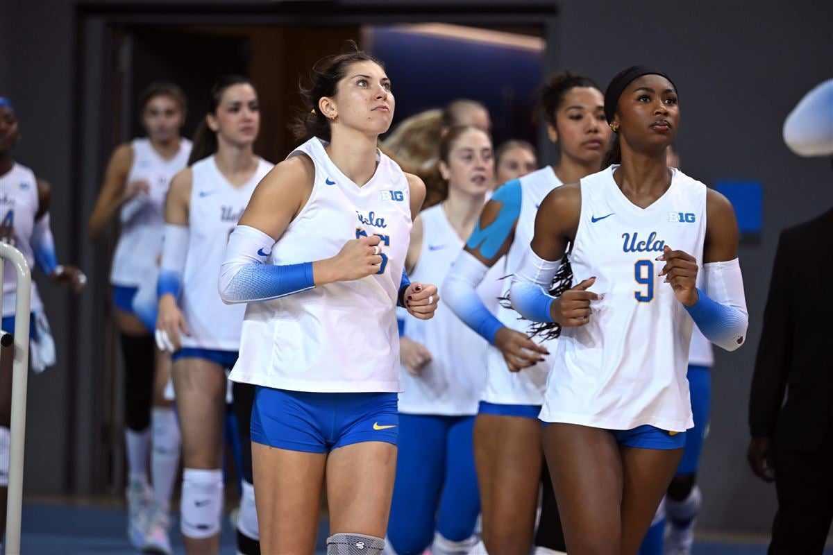 Photo Gallery: Women's Volleyball keeps tournament hopes alive with 5 ...