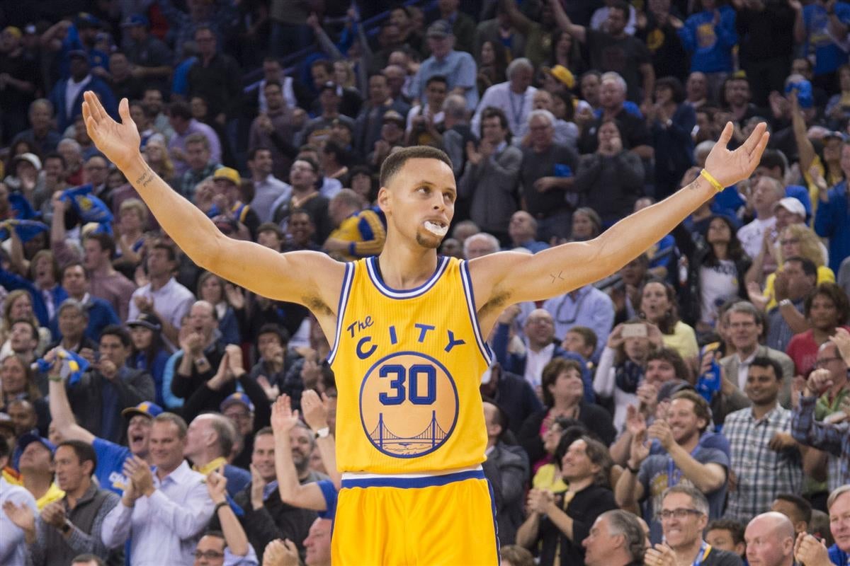 The story behind the dance Steph Curry does at every home game