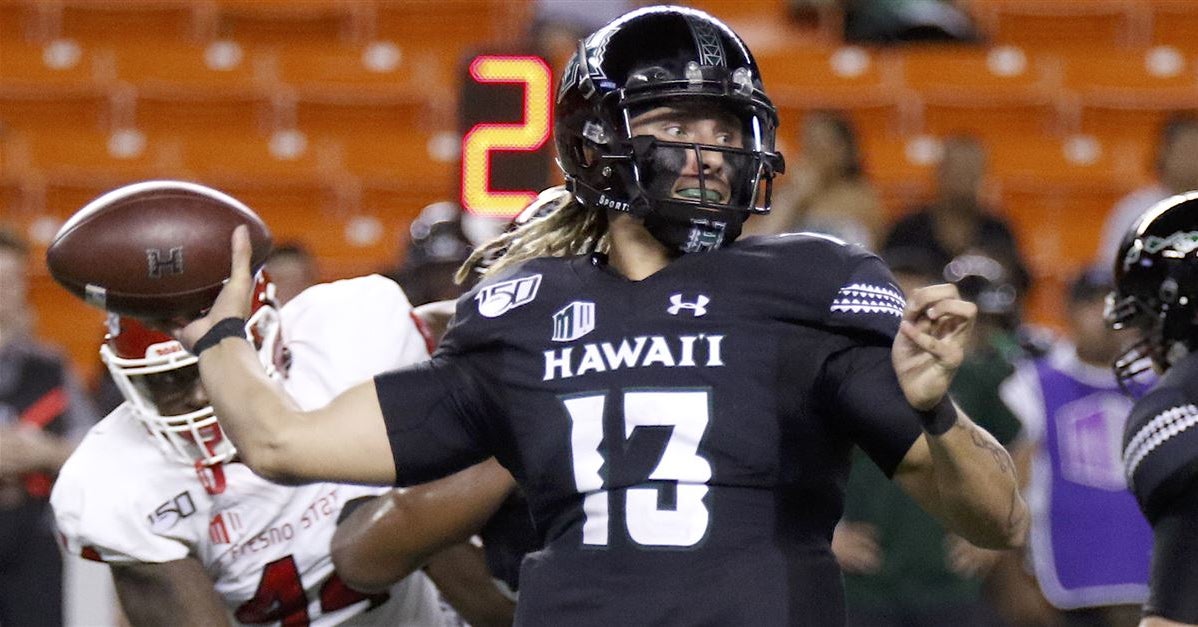 Hawaii quarterback Cole McDonald declares early for NFL Draft