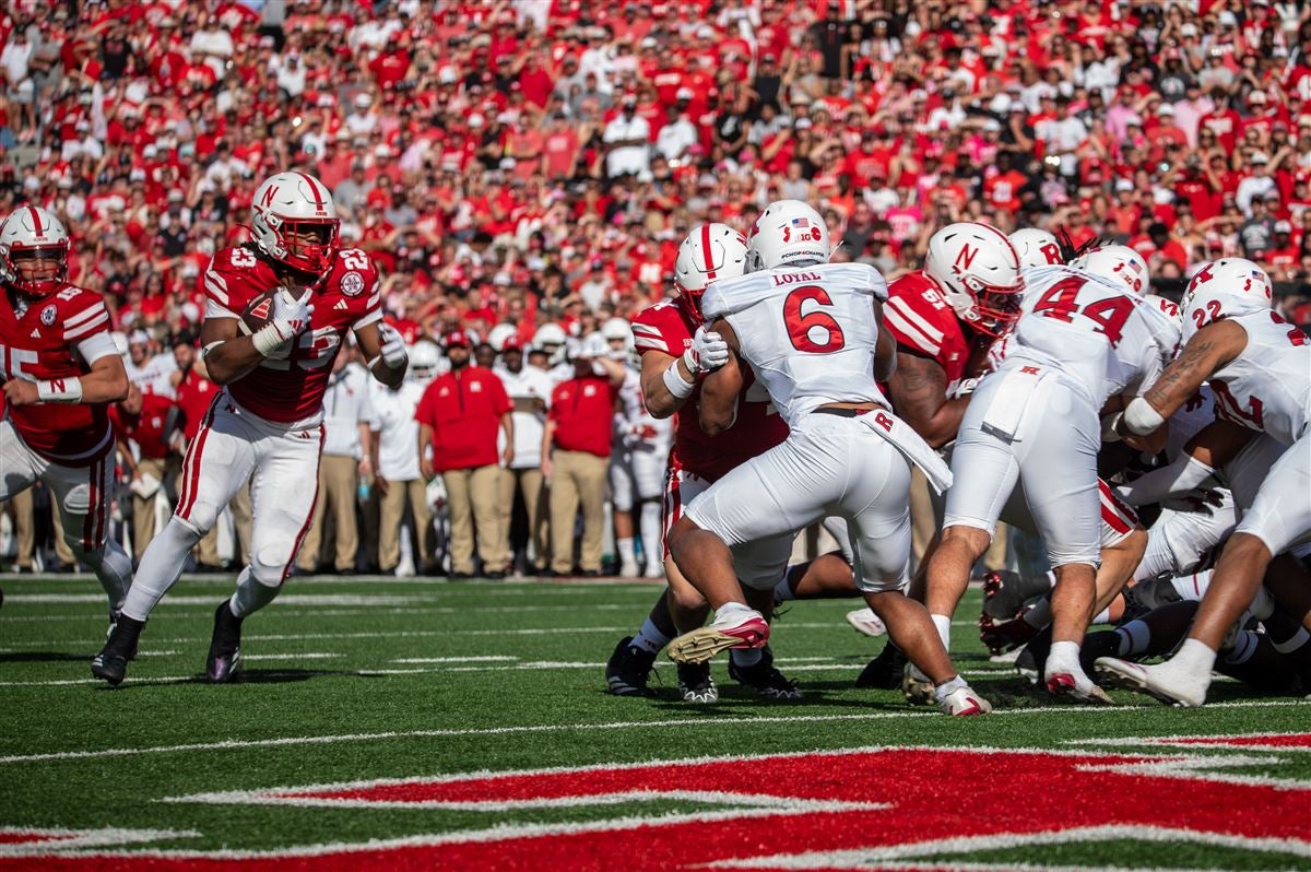 LOOK: Huskers improve to 5-1 with 14-7 win over Rutgers