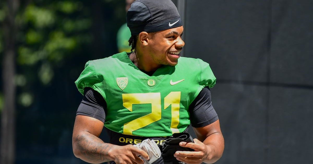 Oregon CB coach Demetrice Martin 'pretty proud' of how son Cole Martin ...