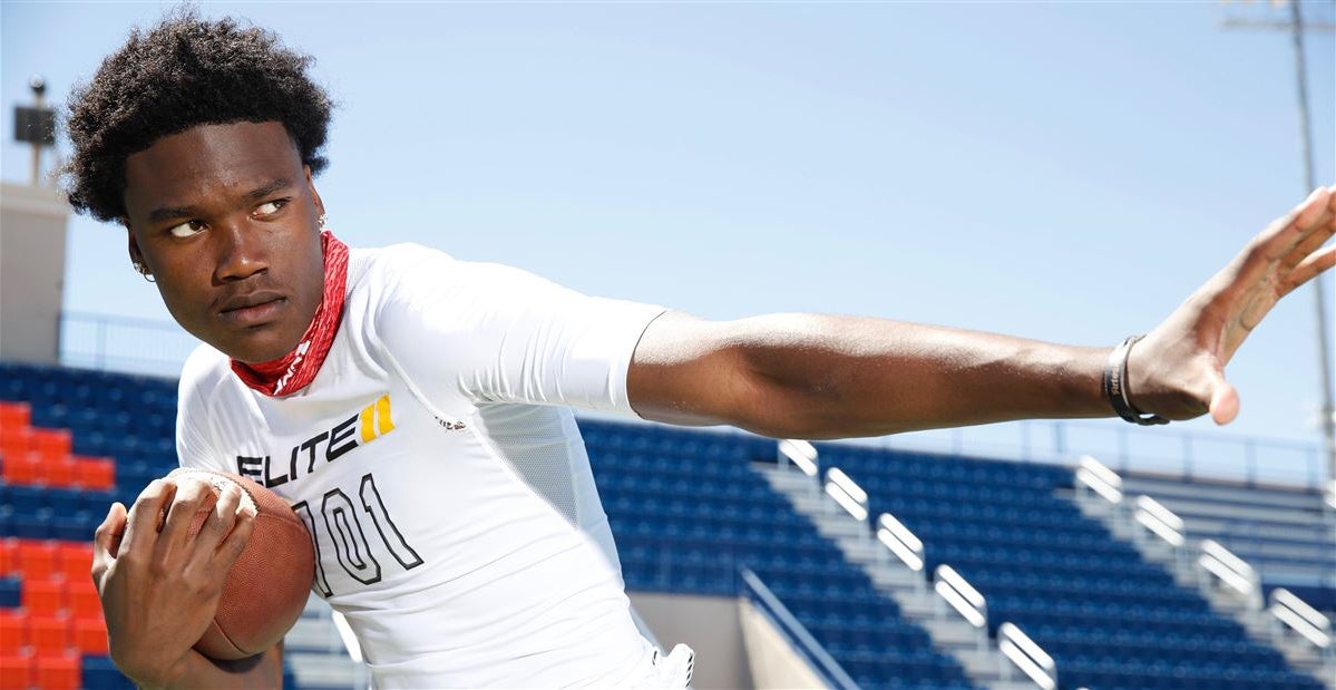 Get to Know: Oregon WR signee JR Waters