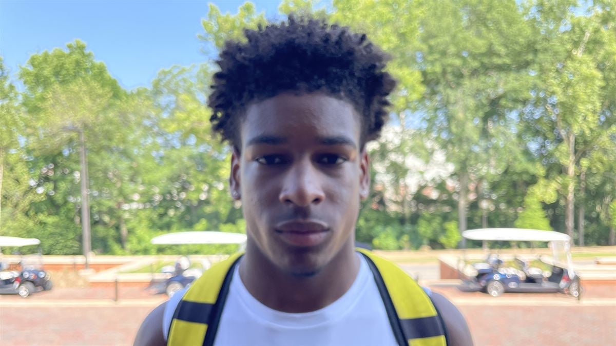 Gators made 2026 DB Kaiden Hall feel like a priority during Junior Day ...