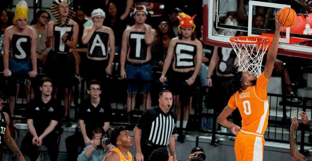 What assistant coach Gregg Polinsky said about Vols' game at ...