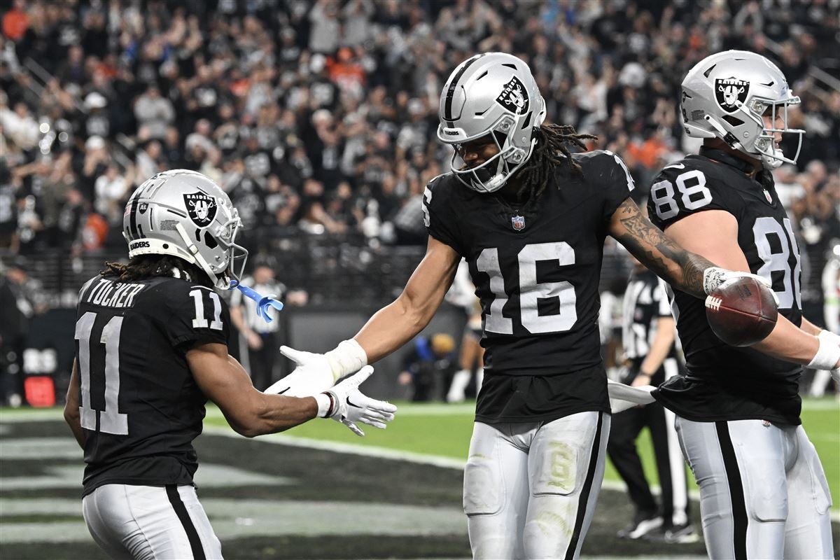 Meyers' two touchdown day highlights regular season finales for NFL ...