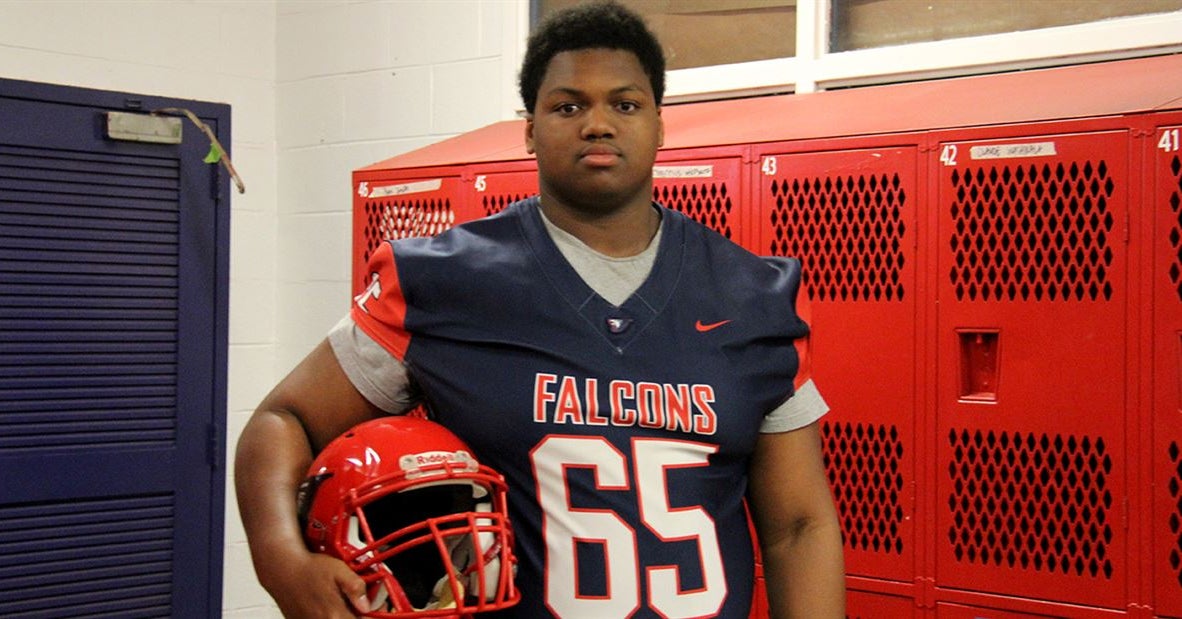 Four-Star '26 DL Noah Clark Schedules UNC Return