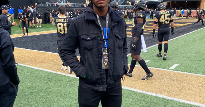 South Carolina EDGE Jordan Boyd returns to Wake Forest