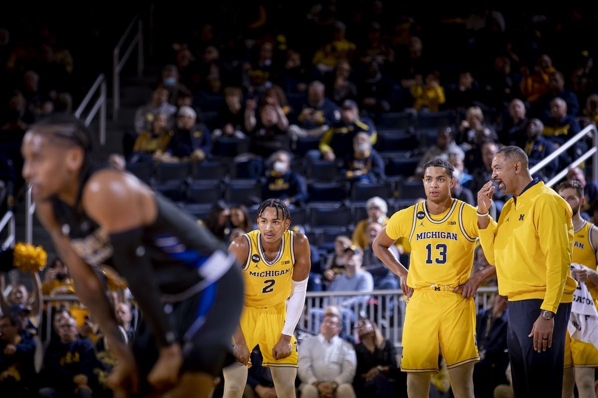 All in the family: Jett, Jace and Juwan Howard enjoy memorable Michigan ...