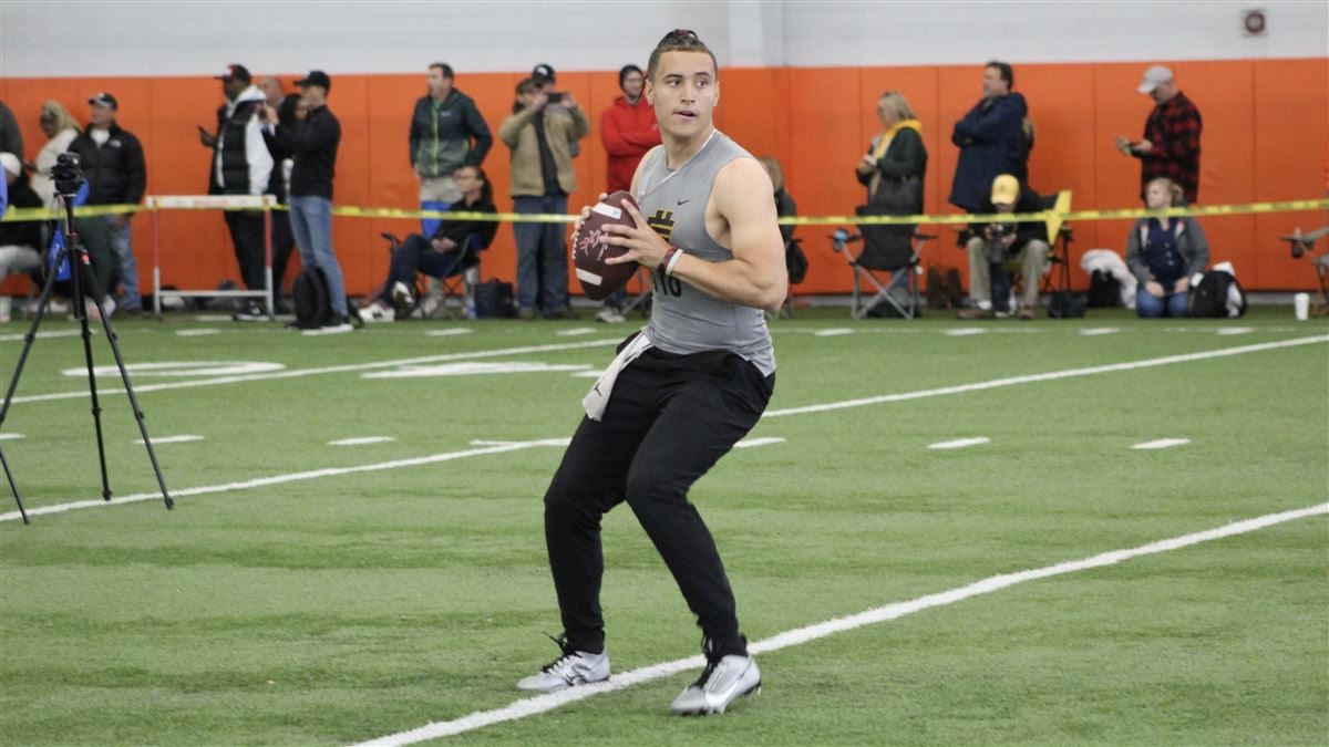 Corey Dennis stops to see Ohio QB, mutual interest definitely there