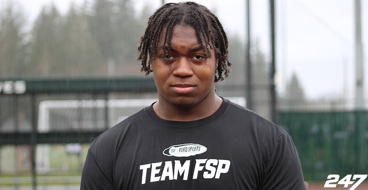 Stock soaring for 2025 OL Demetri Manning