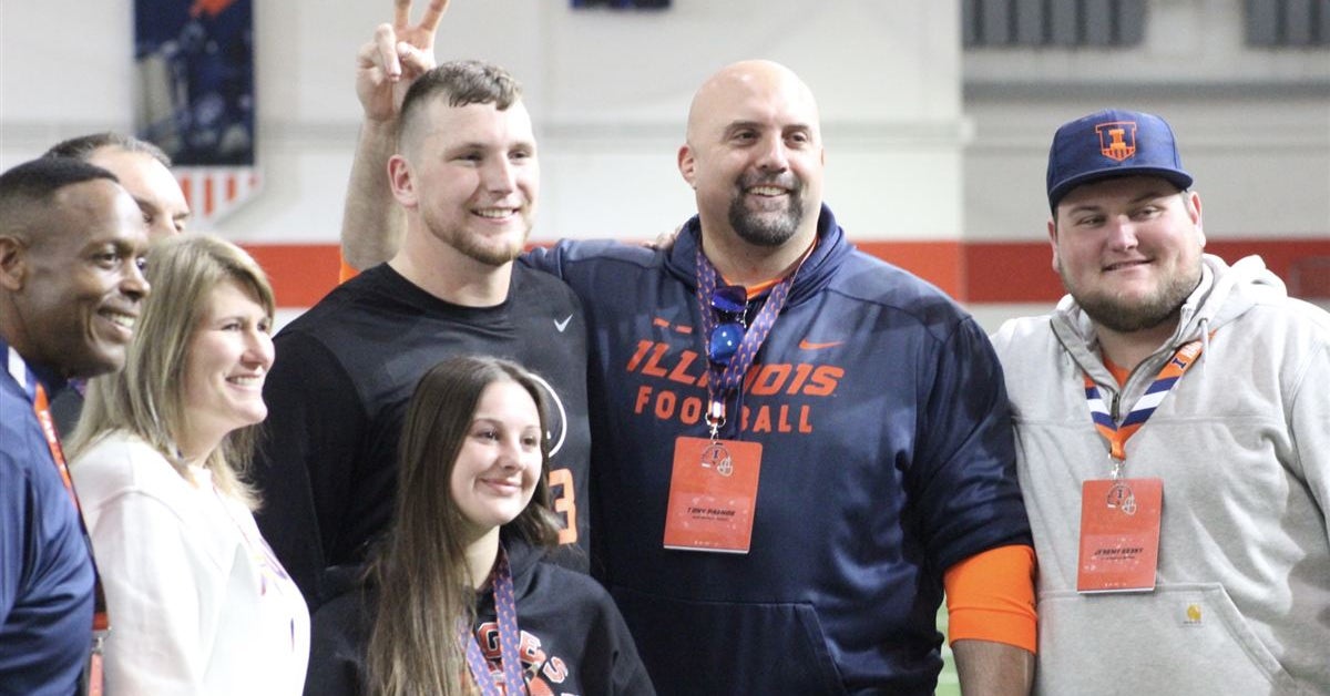 Illini great Tony Pashos helps push Josh Gesky to stock-changing Pro ...