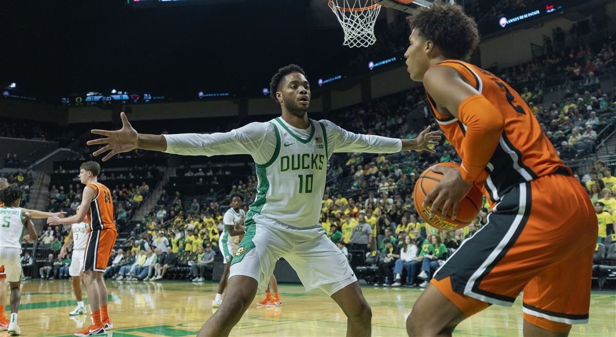 Photo Gallery: Oregon Beats Oregon State 87–75 Behind Shelstad and ...