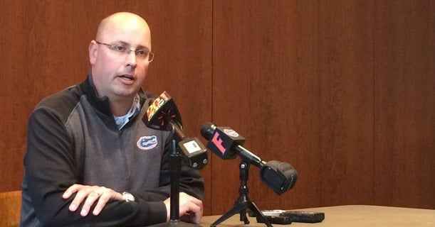 At Florida, all eyes on Roper, offense