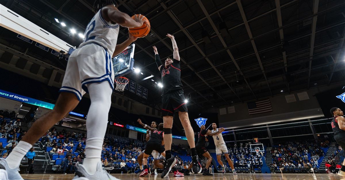 Panthers Escape Norfolk with 76-70 Win Over ODU