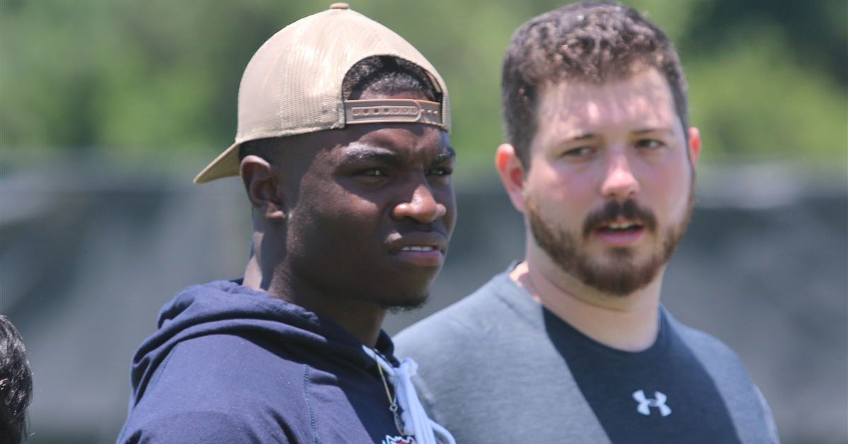 Dean cuts his list, adjusts decision timeline