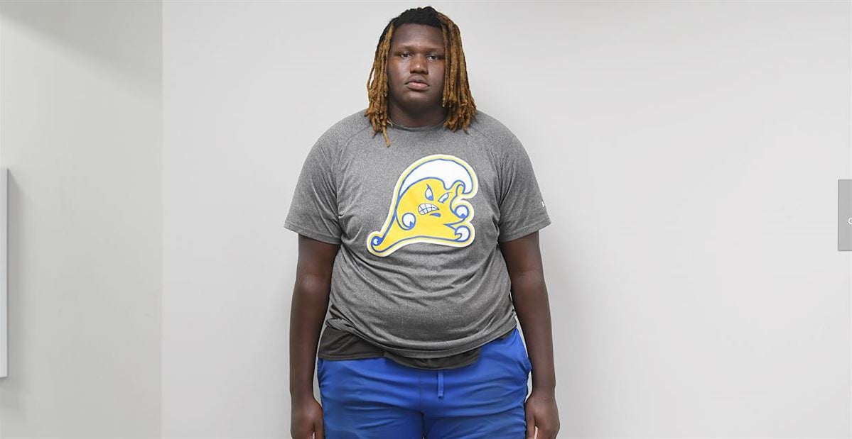 National battle begins to rage in Tupelo for O-lineman Zay Alexander ...