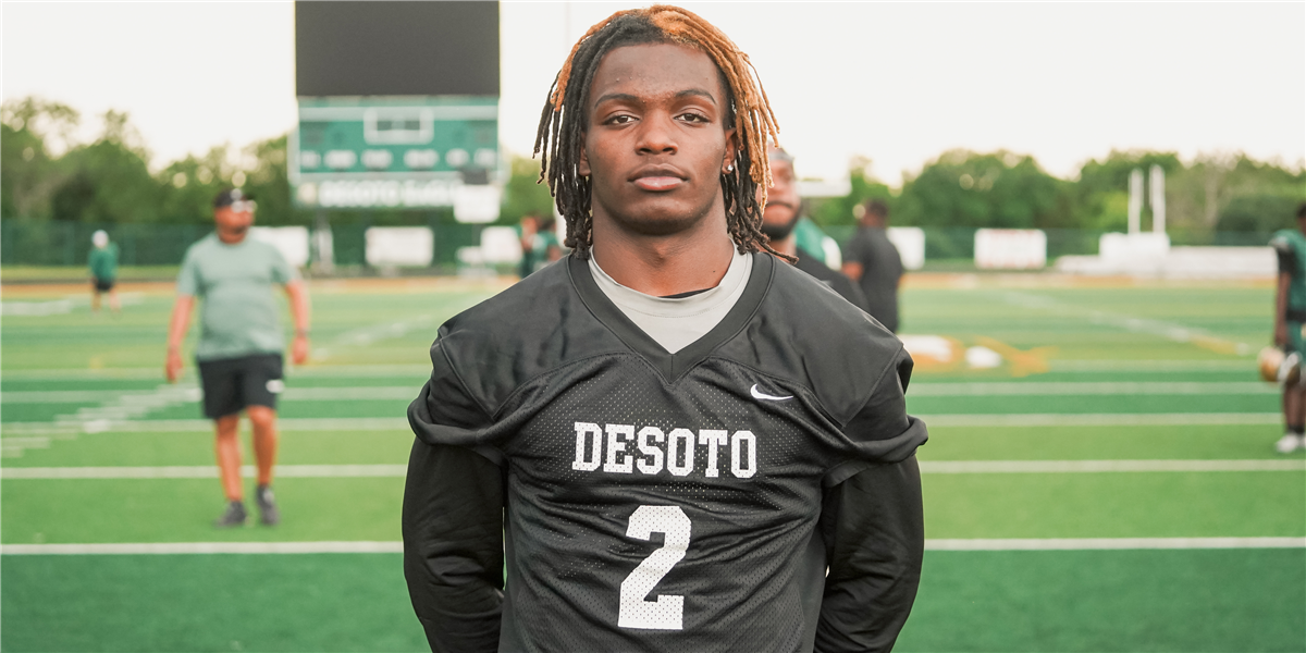 Safety target Sael Reyes in regular contact with Texas, hopes to make ...