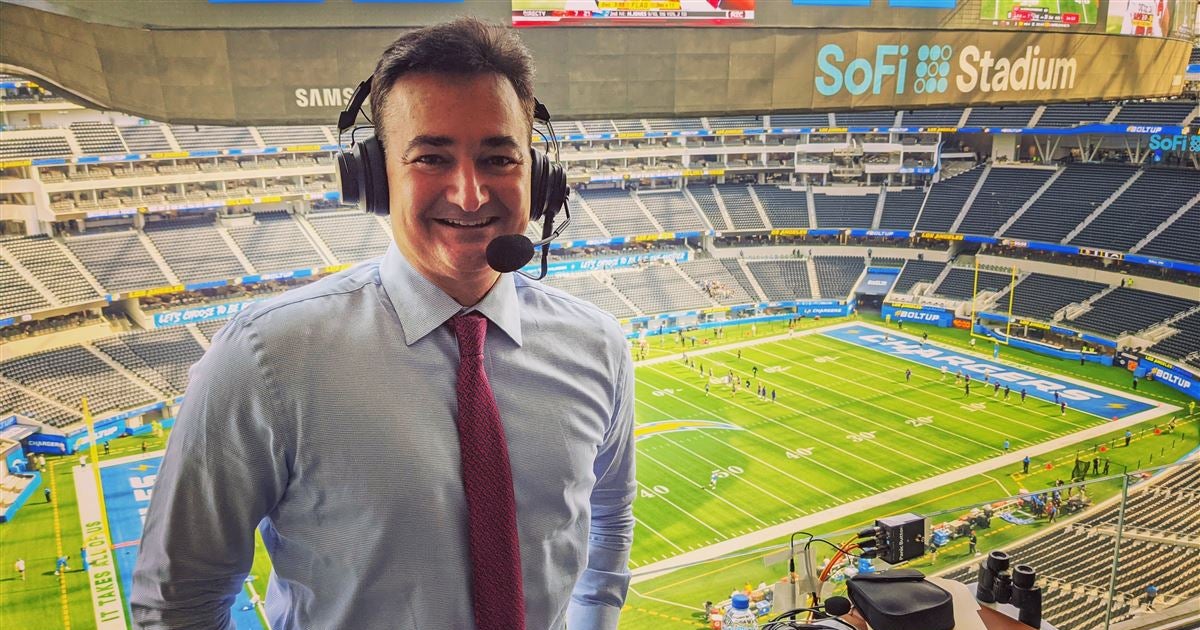 Morgan reflects on busy football season, time at Carolina