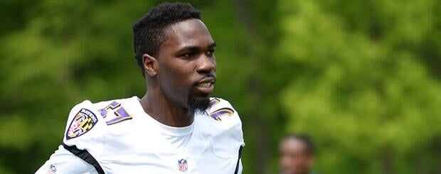 Mosley signs rookie contract