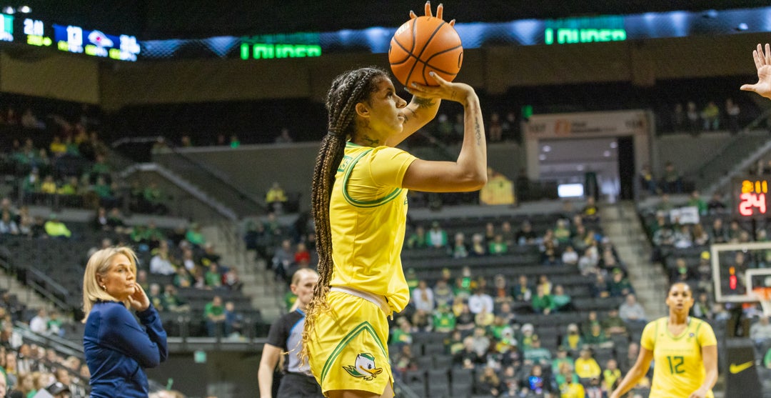 Priscilla Williams shines in debut, Ducks hold off UTSA in low-scoring affair