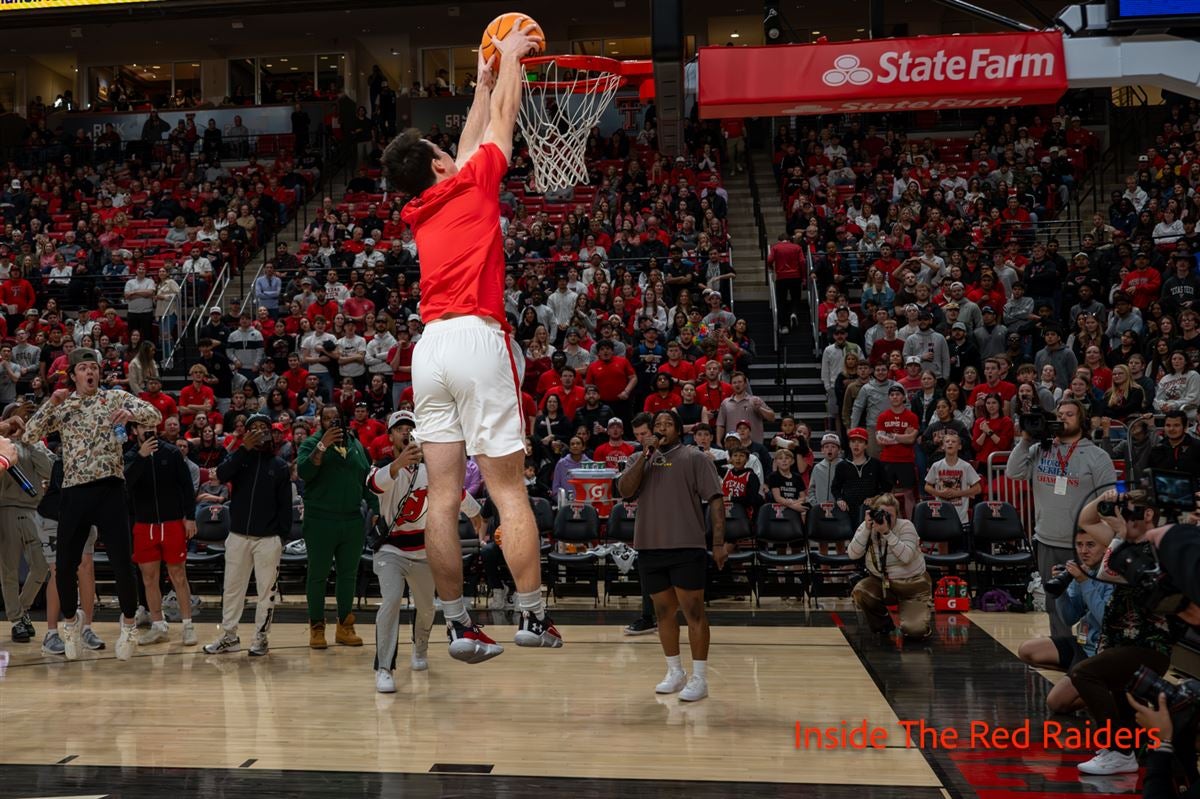 Texas Tech Football Dunk Contest at the Half