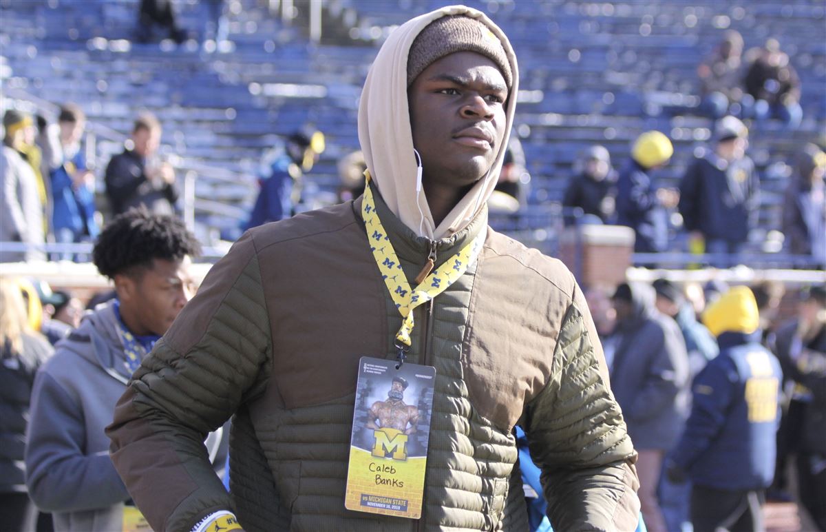 2021 OT Caleb Banks and family excited by Michigan offer