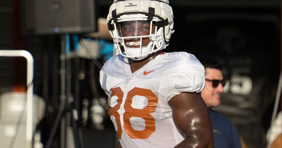 Morning Brew: Texas edge defender Barryn Sorrell needs to lead as ...