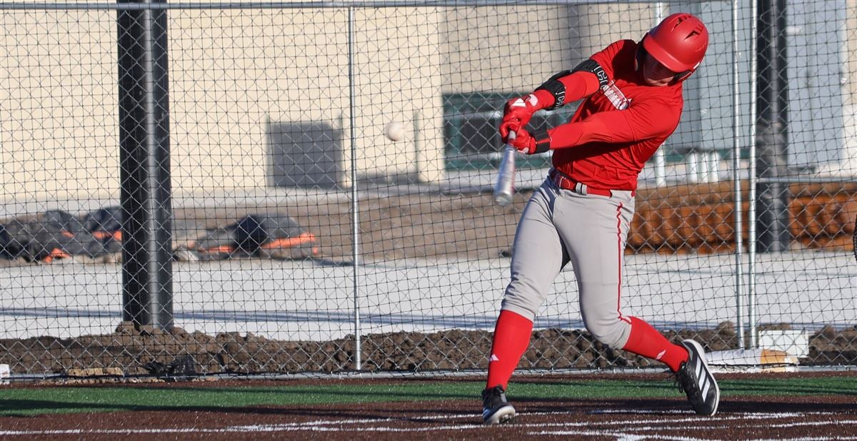 Husker Baseball opens practices in new Lincoln facility