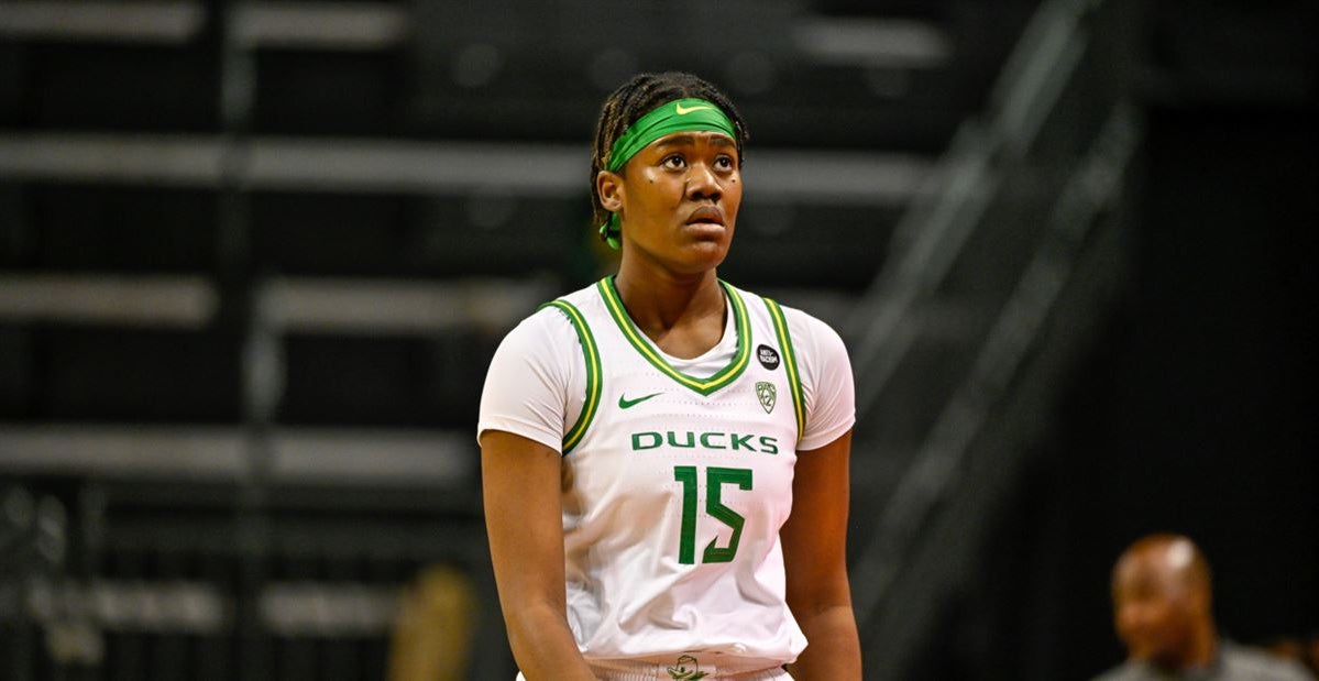 Oregon's Phillipina Kyei played 2021-22 season with broken hand