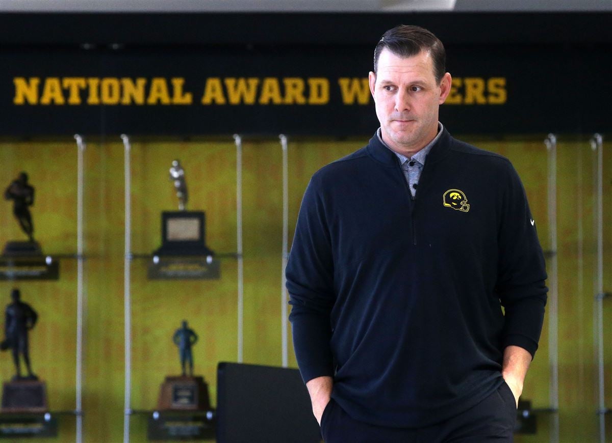 Sources Say: Early returns on new Iowa offensive coordinator Tim Lester