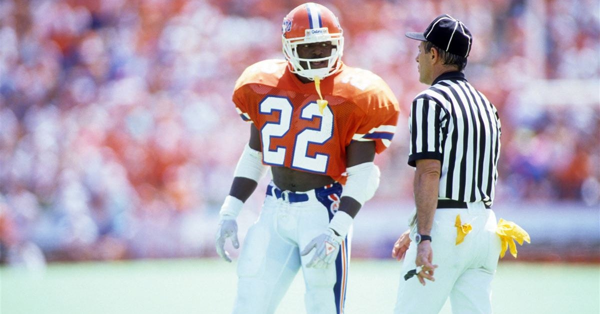 Emmitt Smith to serve as honorary Mr. Two Bits vs. Texas A&M