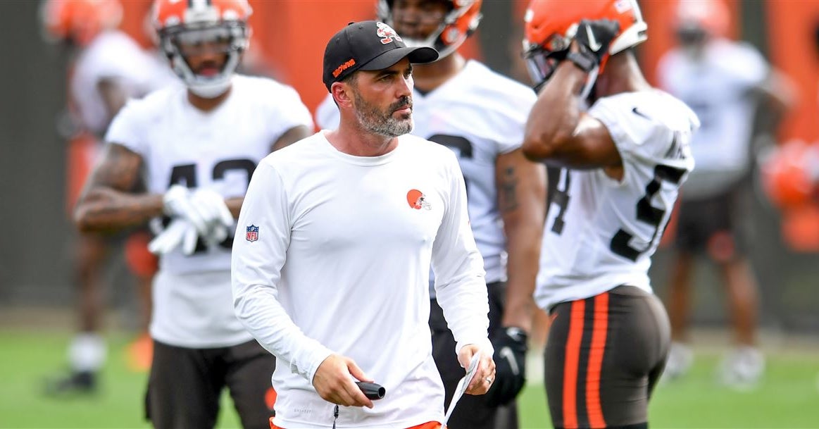 Browns TE Stephen Carlson suffers season-ending knee injury