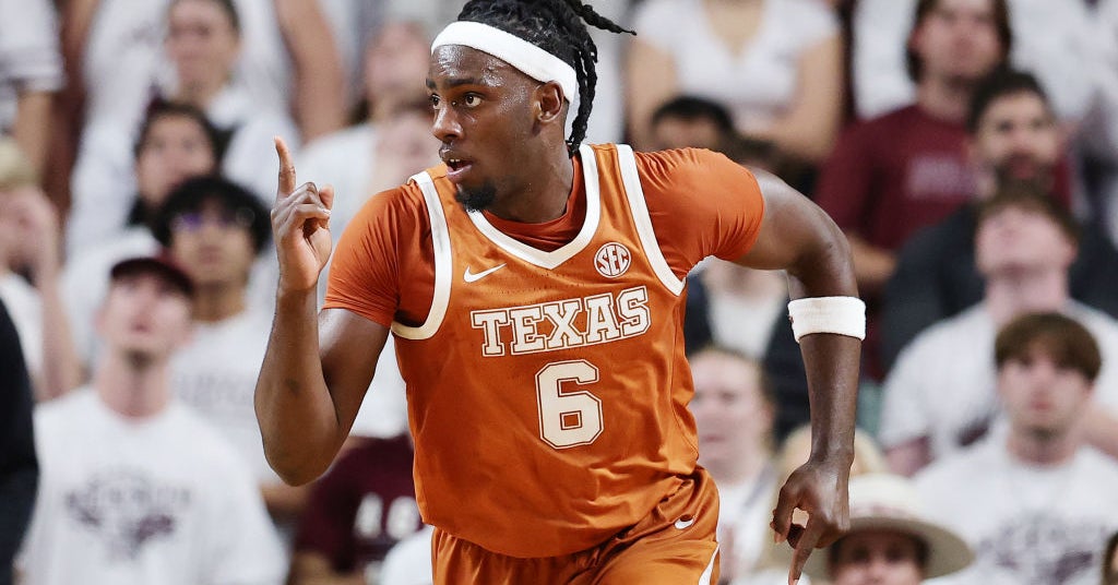 Texas forward Arthur Kaluma signs an Exhibit 10 rookie contract with ...