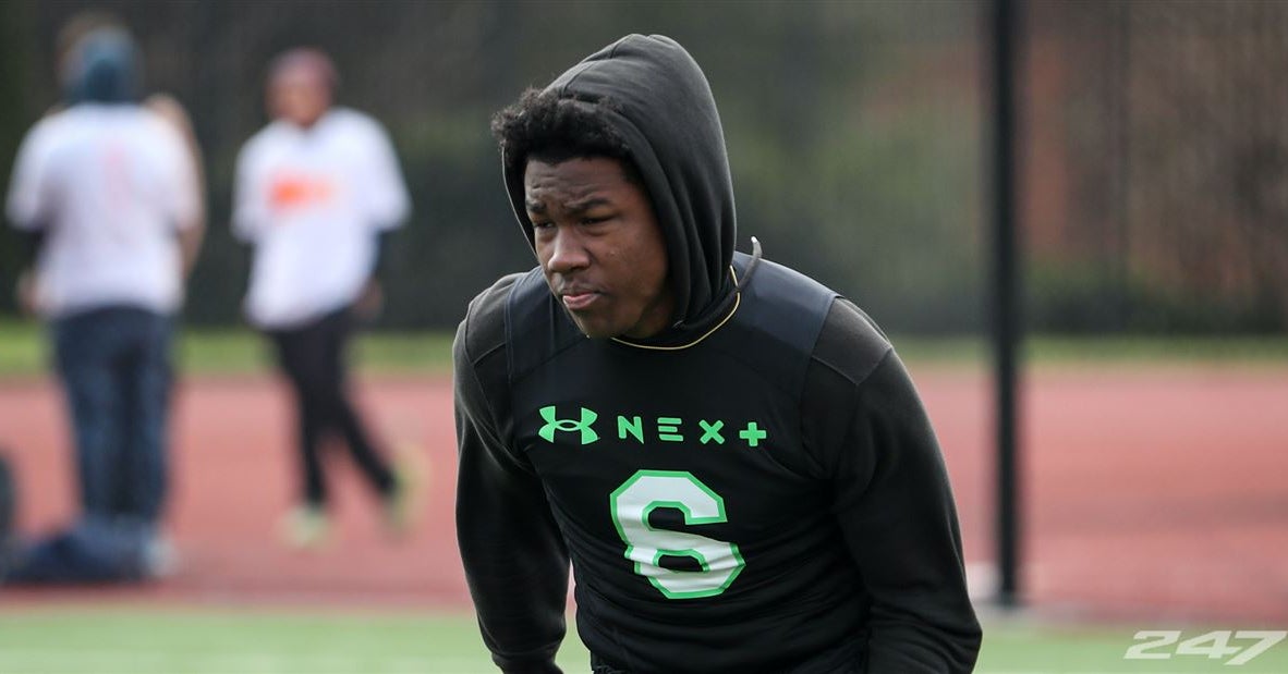 '24 edge Anthony Reddick has 10 offers, three schools standing out early