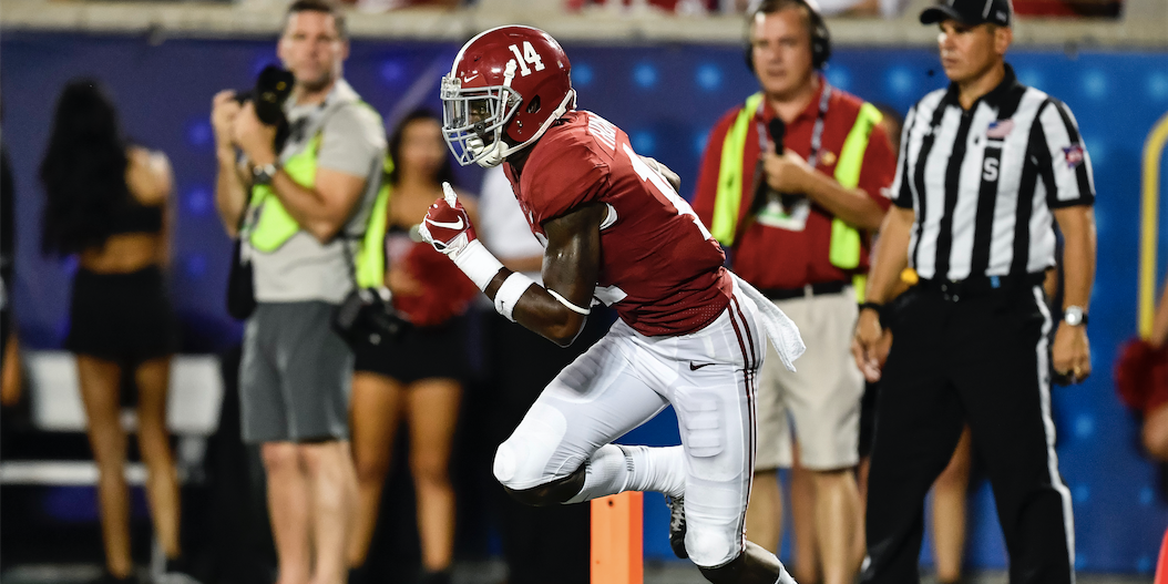 Deionte Thompson showed off his range in Alabama's season opener