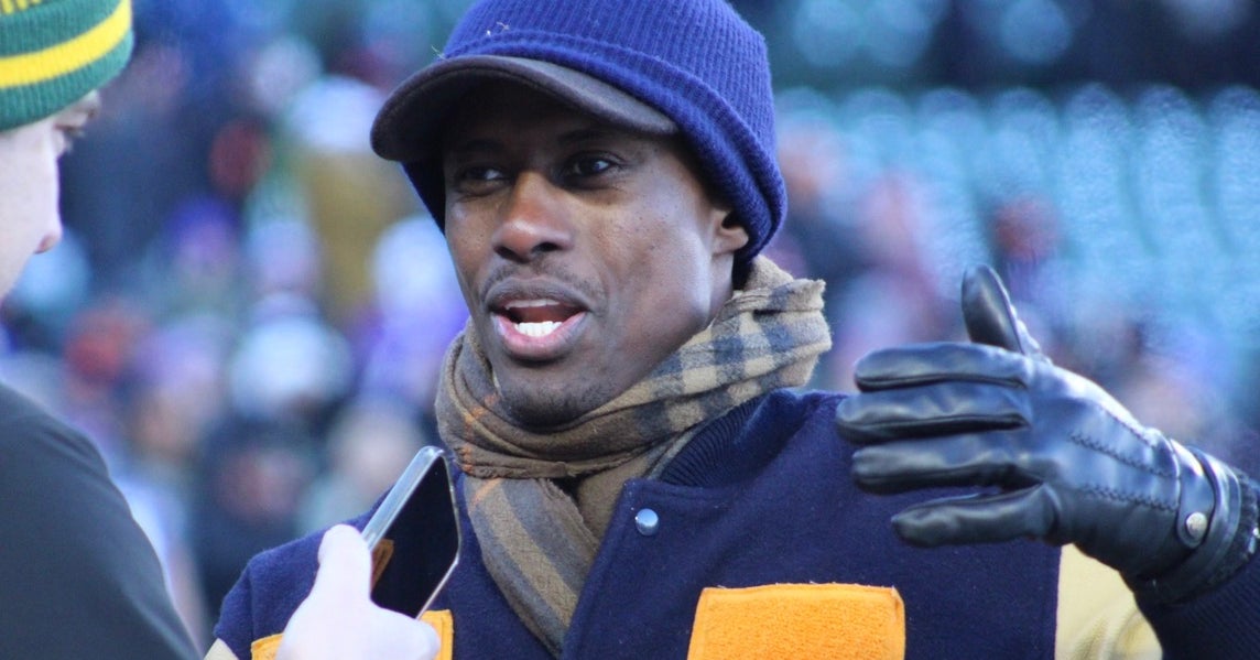 'I wanted to be here for that': Illini great Brandon Lloyd on hand to ...