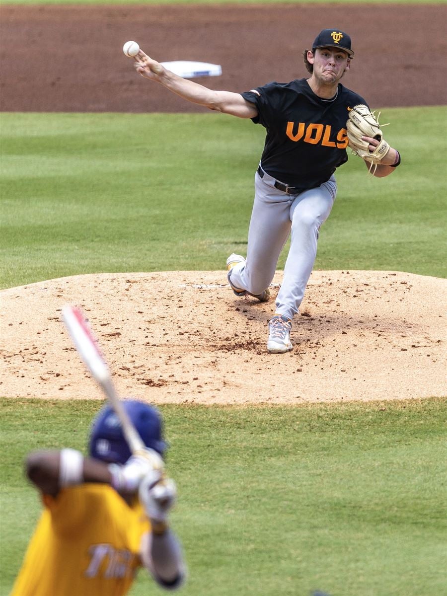 Vitello updates AJ Russell's status as game week arrives