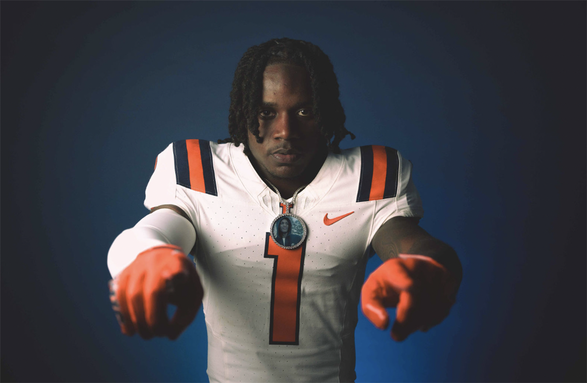 Three-star JUCO WR Mario Sanders explains Illini commitment: 'The ...