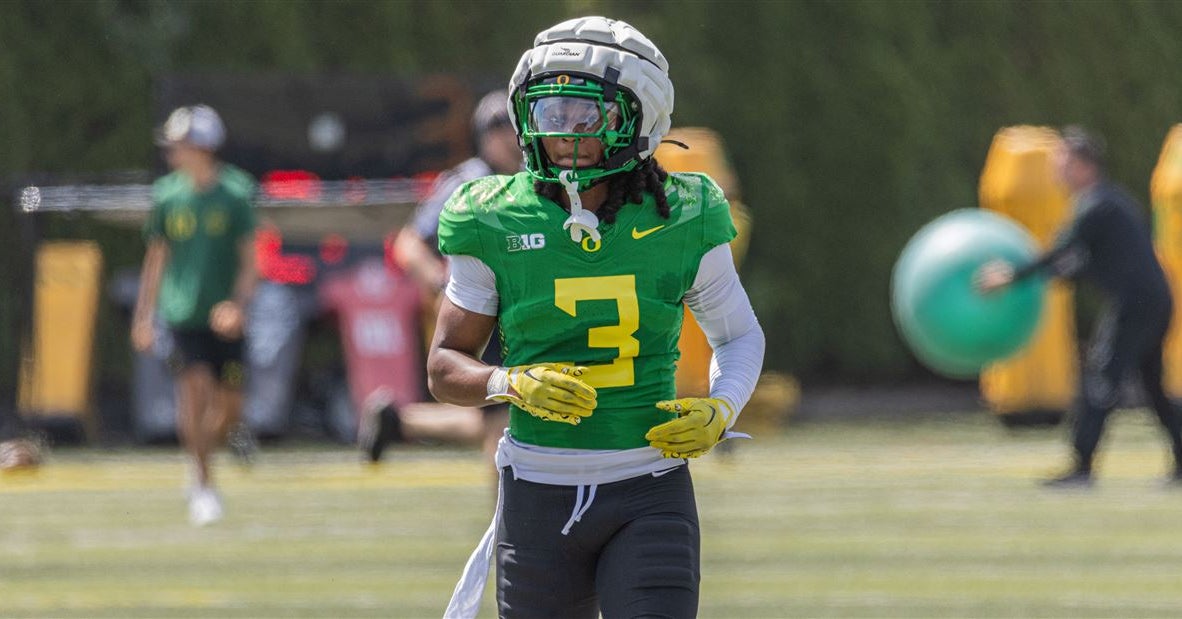 Oregon DB Brandon Johnson thriving with new defense