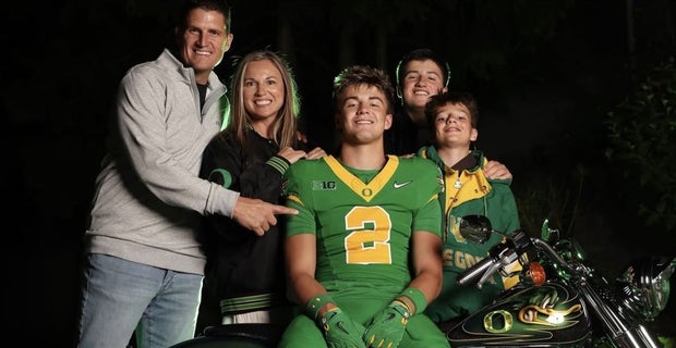 Photos: See the Oregon recruiting targets on Ducks' second official ...