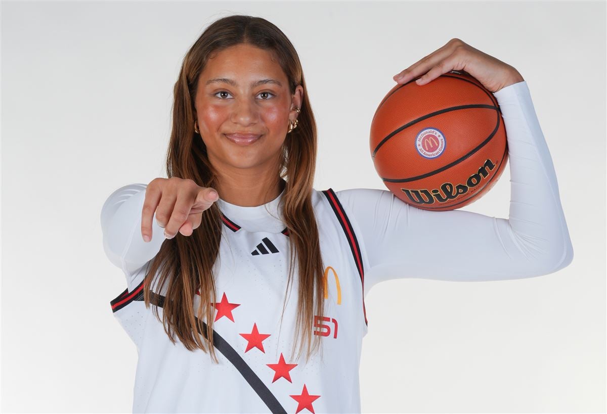 UCLA-Committed Sienna Betts Named National Gatorade Player of the Year